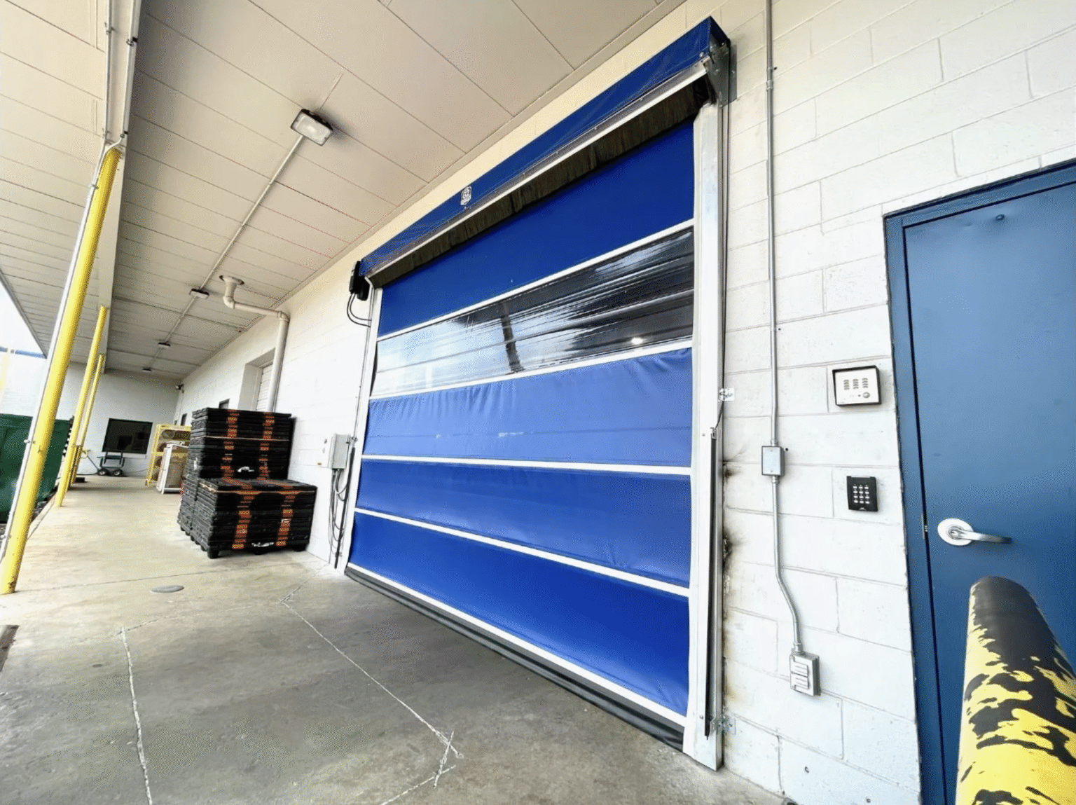 What Are Loading Docks? Everything You Need to Know - Commercial Door