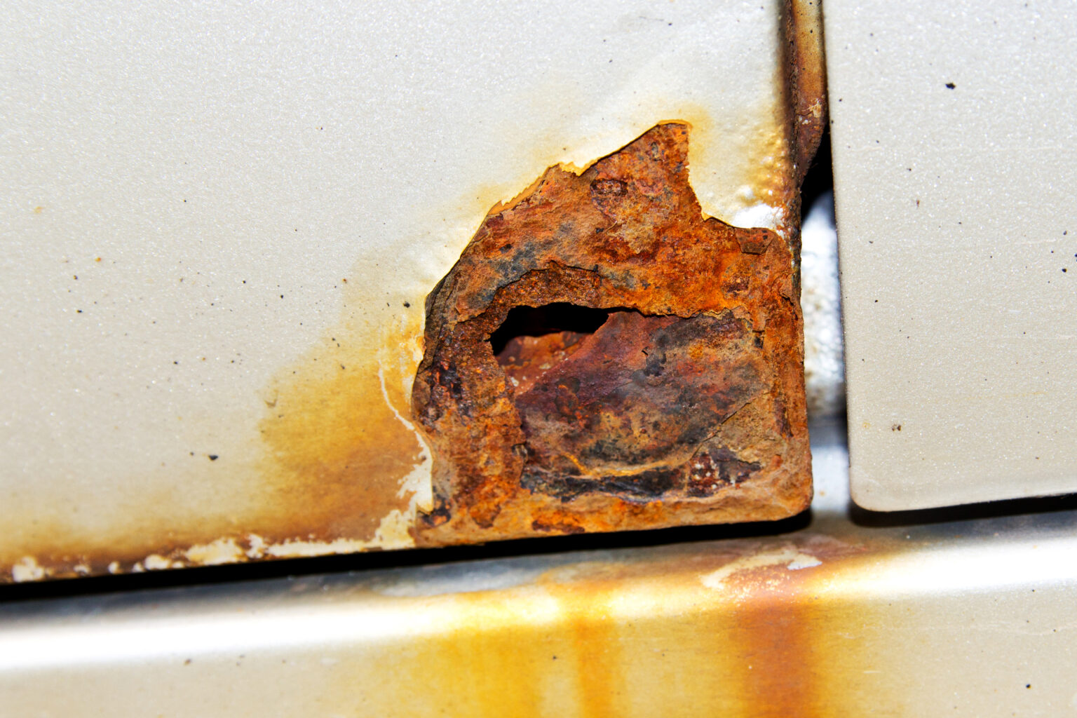 Can You Repair Rust on a Metal Door?